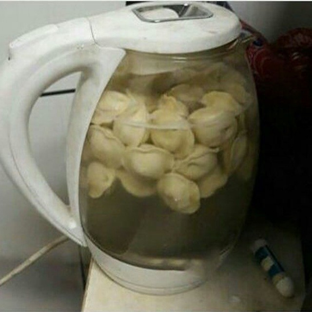 Create meme "teas, dumplings in the kettle, jokes about dumplings ...